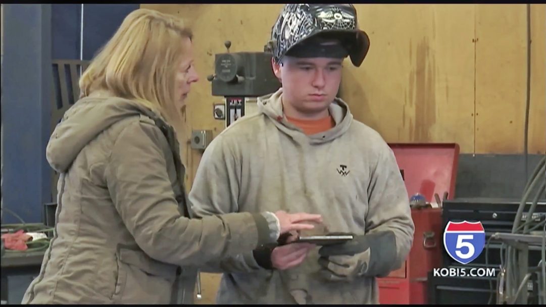 Pro Weld, Inc. ⌁ Penny Oberlander and Gavin Frazier Discussing Welding